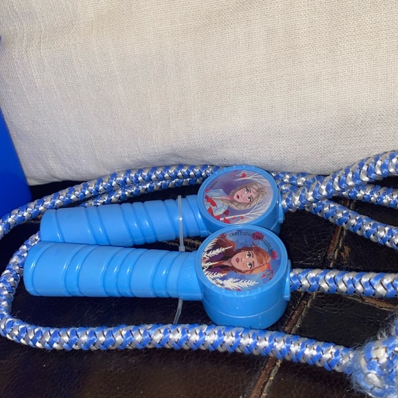 Frozen | Toys | Jump Rope | Poshmark
